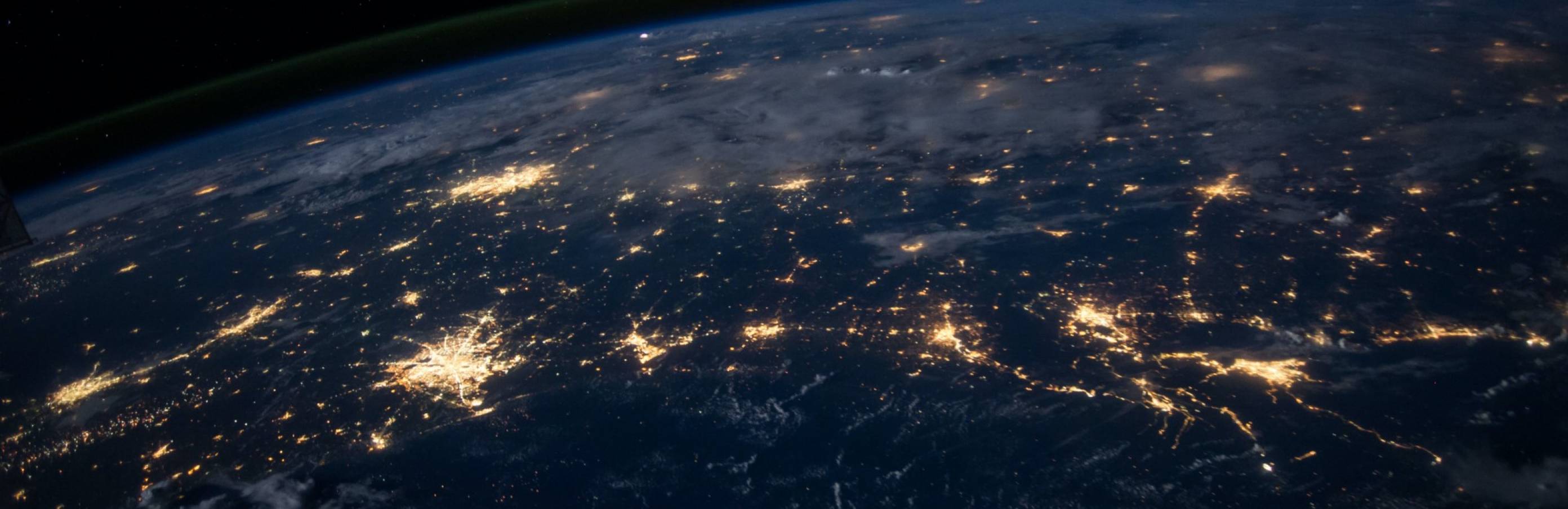 The reversal of Earth's magnetic poles. How and when they will flip ...